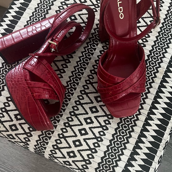 Aldo | Shoes | Croc Embossed Platform Sandals | Poshmark